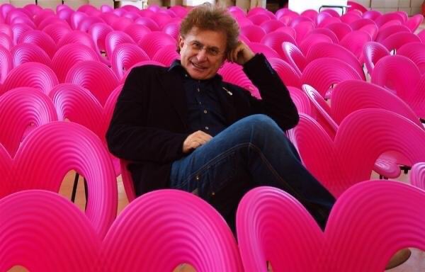 Red Ronnie tenta di spoilerare i Big di Sanremo. Saranno veri? – Teatro ...