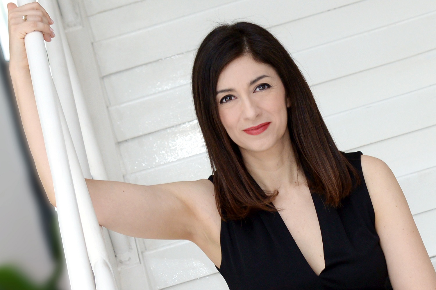 Cinzia Spanò porta a teatro il disordine del Condominio – Teatro e ...