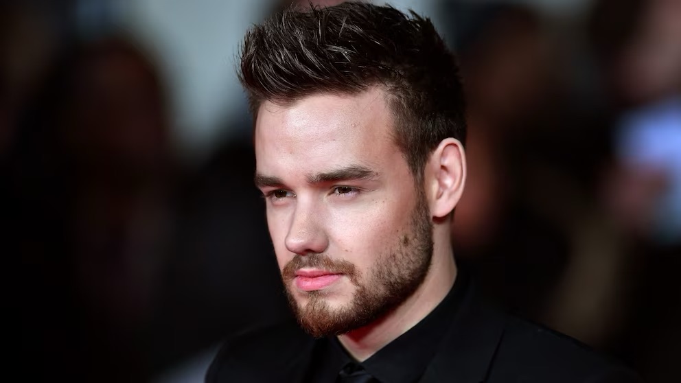 Morto Liam Payne: messo alla gogna dai social, la sua carriera era in ...