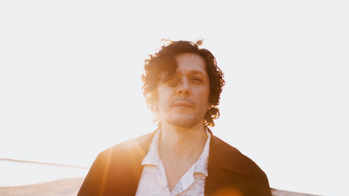 Ferma gli orologi, nuovo singolo di Ermal Meta. Testo, video, pagelle ...