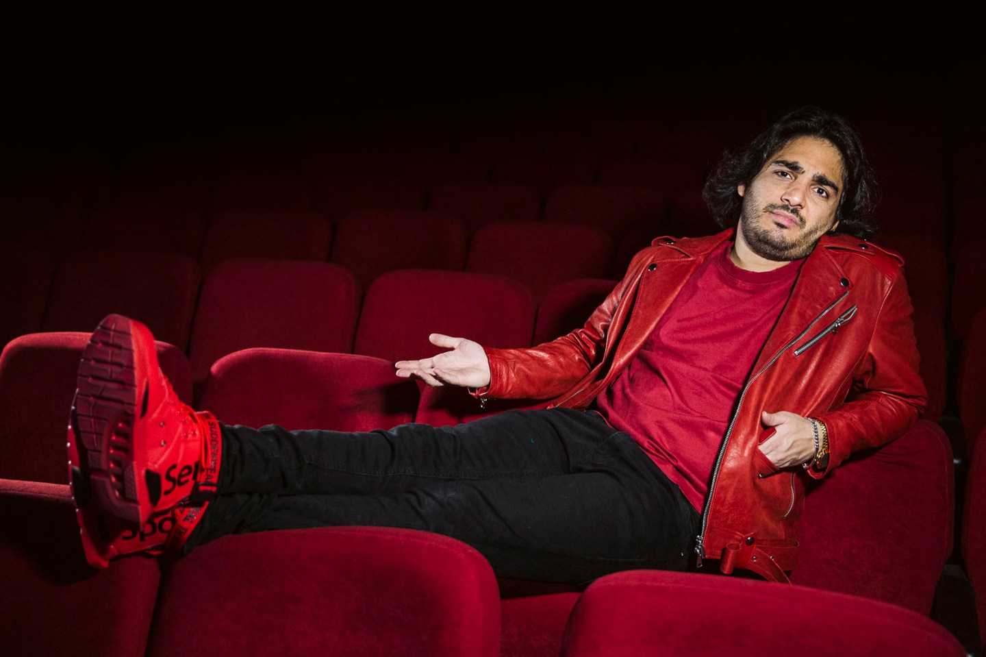 Max Angioni all’Arcimboldi, “Anche meno -Round finale” – Teatro e ...